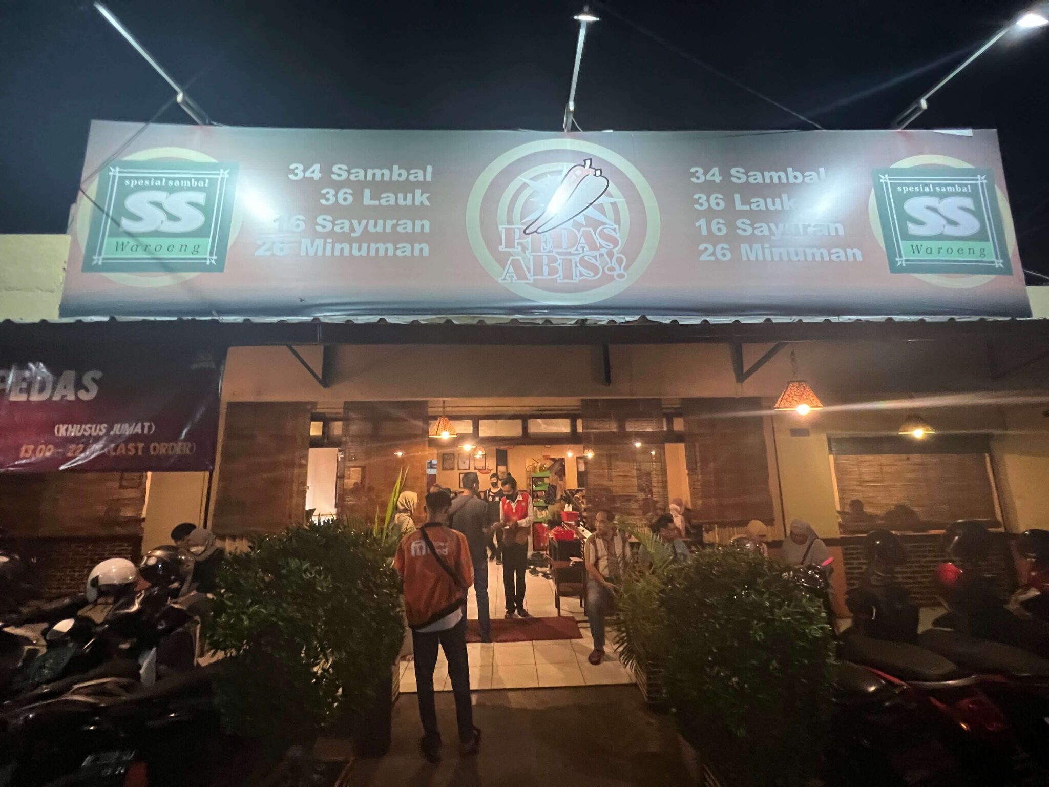 インドネシア人が愛してやまない『waroeng SS』| ジョグジャ発の人気レストラン | ジョグジャラン